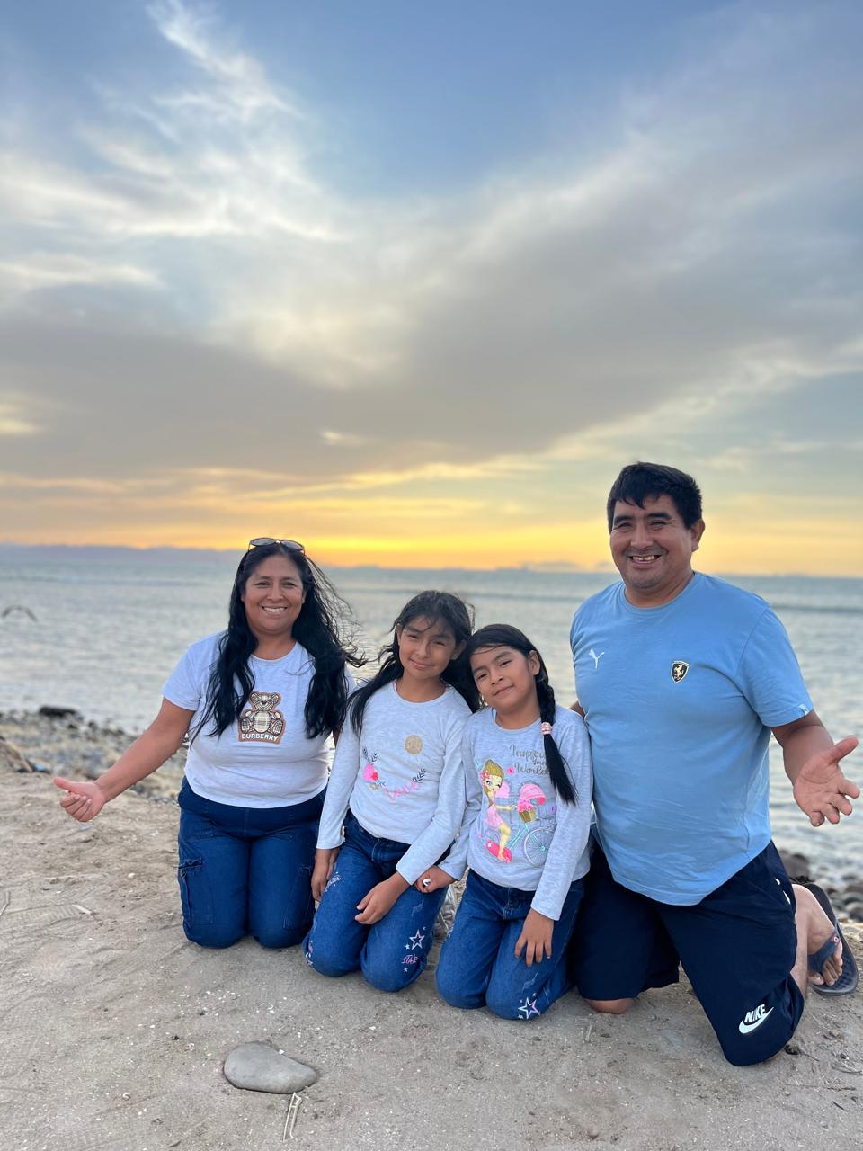 Brazos Abiertos | » Elmer & Judith